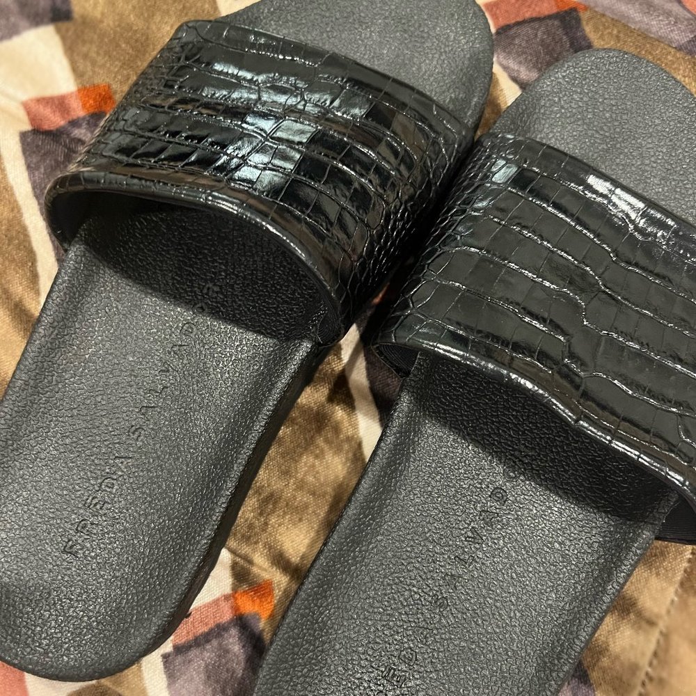 Freda Salvador Lea Alligator Print Sliders - Gem